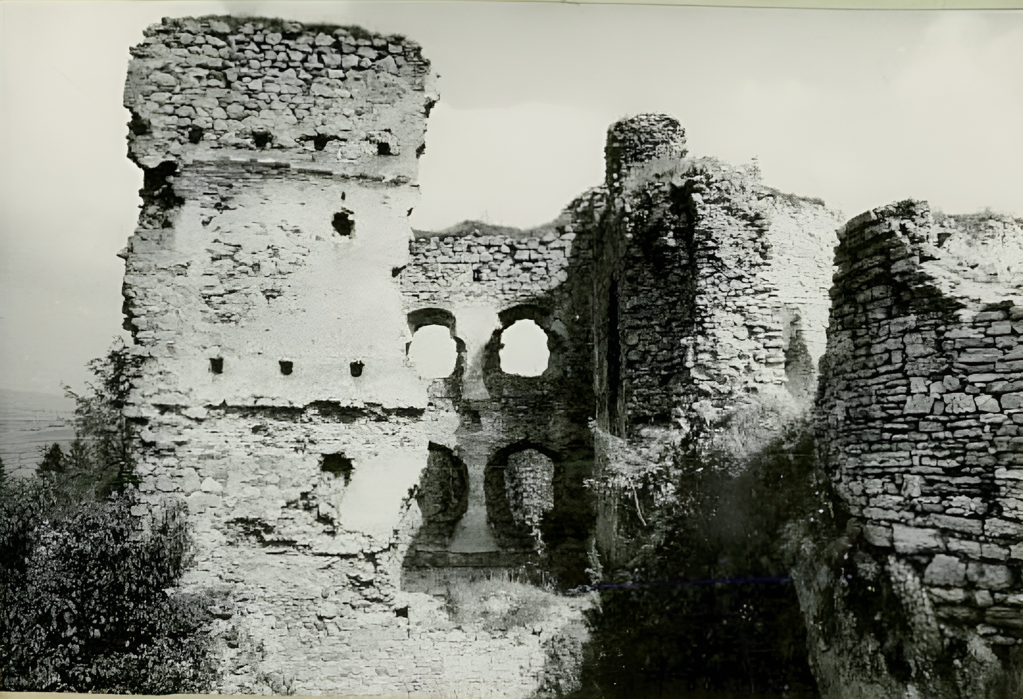 Zamek w Czorsztynie na fotografiach sprzed 65 lat ! - Stary Czorsztyn